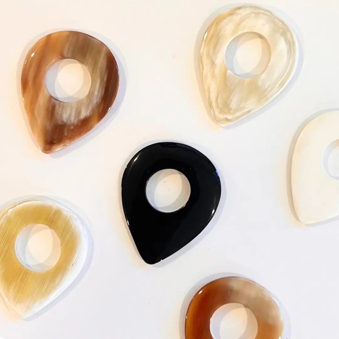 Horn Guitar Pick – Maadili Collective
